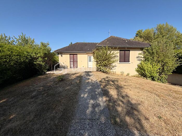 Maison 6 pièces à Laroche-Saint-Cydroine, à vendre
