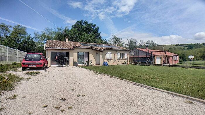 Maison à louer - Montesquieu-Volvestre - 6 pièces - 4 chambres