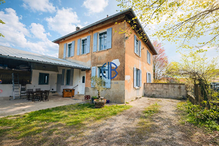 Maison à vendre - Faverges-de-la-Tour - 5 pièces - 4 chambres