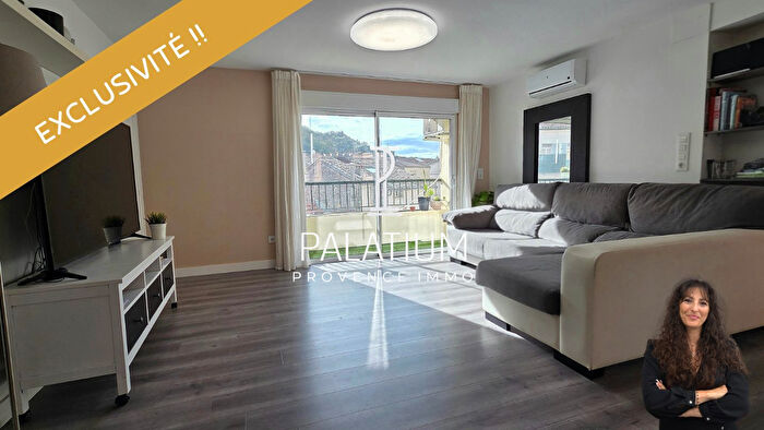 Appartement à vendre - Digne-les-Bains - 4 pièces - 3 chambres