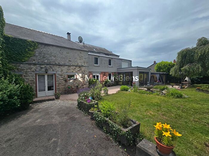 Étrungt, Étroeungt : Maison 7 pièces à vendre