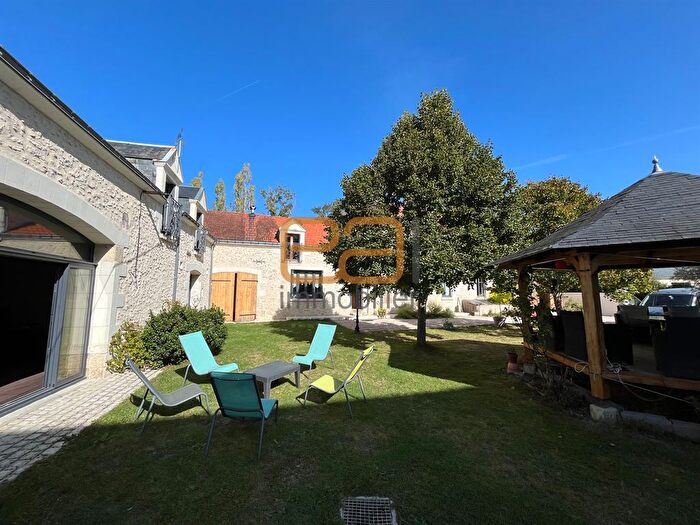 Maison 10 pièces à Tauxigny, à vendre