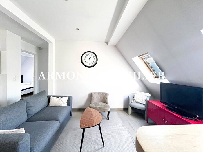 Appartement à louer - Provence Opéra, Paris ème arrondissement - 3 pièces - 2 chambres