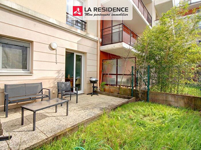 Appartement à vendre - Carrières-sous-Poissy - 3 pièces - 2 chambres