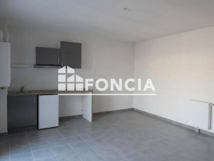 Appartement à louer - Gambetta, Nîmes - 1 pièce