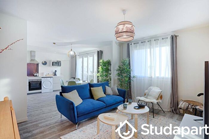 Appartement à louer - Bréquigny, Rennes - 1 pièce - 3 chambres