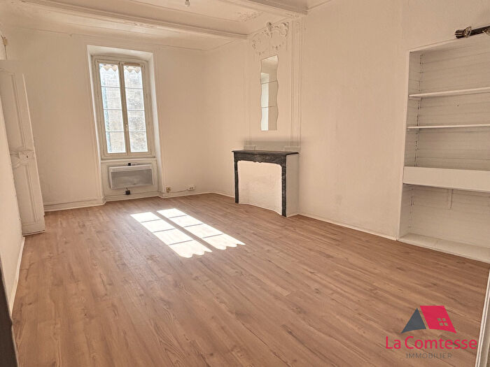 Appartement 4 pièces à Lambesc, à louer