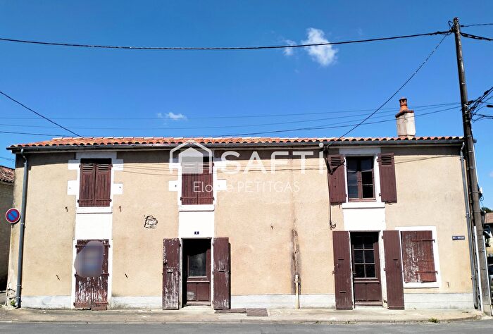 Fontenay-le-Comte, Saint-Médard des Près, Boisse : Maison 5 pièces à vendre