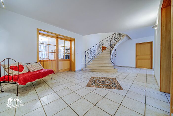 Maison à vendre - Augny - 10 pièces - 6 chambres