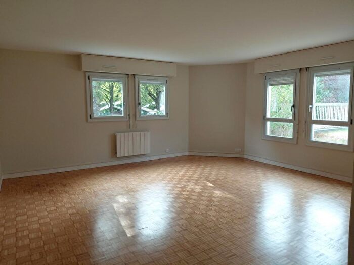 Appartement 4 pièces à louer à Le Chesnay, Tartre