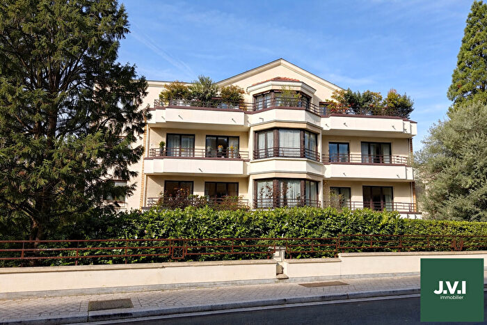 Appartement à vendre - Montmorency, Bas Montmorency - 5 pièces - 3 chambres