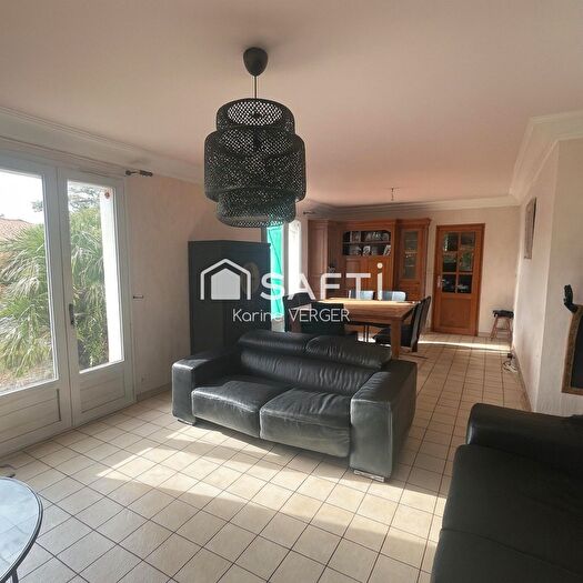 Maison à vendre - Saint-Hilaire-de-Loulay - 4 pièces - 2 chambres