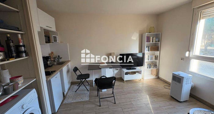 Pont des Deux Eaux, Avignon : Appartement 1 pièce à louer