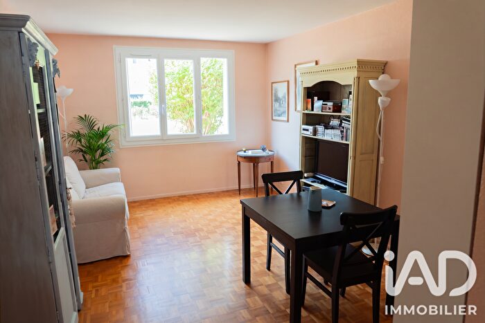 Appartement 3 pièces à Versailles, Porchefontaine, à vendre