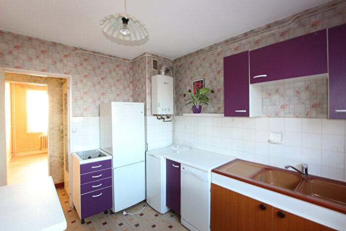 Appartement à vendre - Nevers, Centre-ville - 2 pièces - 1 chambre