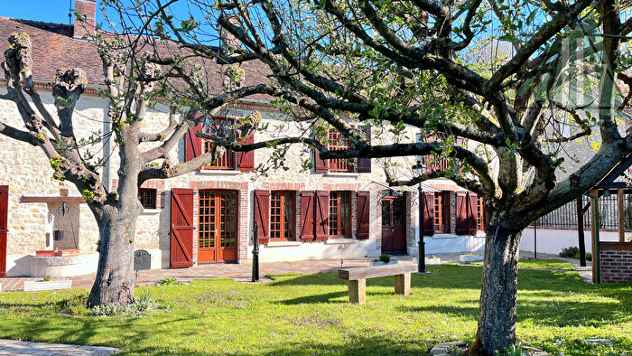 Maison 6 pièces à vendre à Longueville