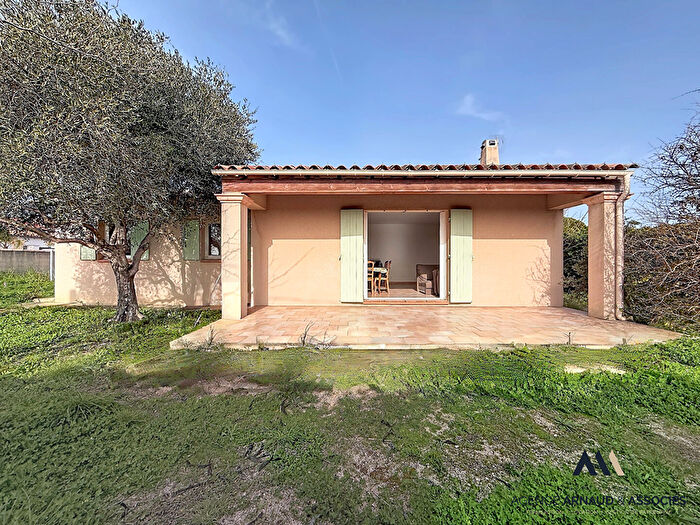 Maison à vendre - Saint-Cyr-sur-Mer, Gare, La Miolane, Bel-Air - 4 pièces - 3 chambres