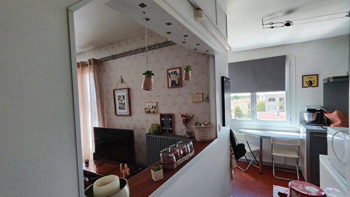 Appartement 3 pièces à louer - Salon-de-Provence, Bressons, Blazots