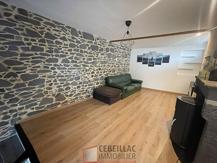 Maison à louer - Riom, Le Creux, La Varenne, Le Maréchat - 2 pièces - 1 chambre