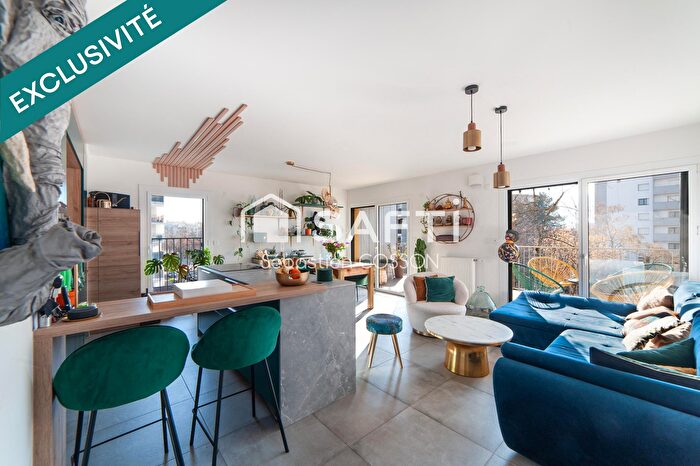 Appartement à vendre - Annecy, Parc des Sports, Fier - 4 pièces - 2 chambres