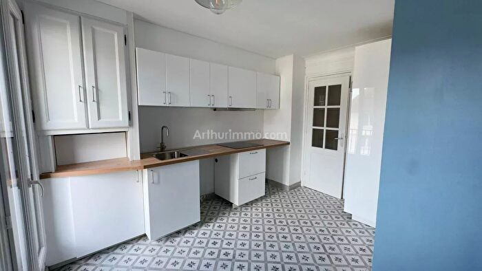 Appartement 3 pièces à Saint-Fargeau-Ponthierry, à vendre