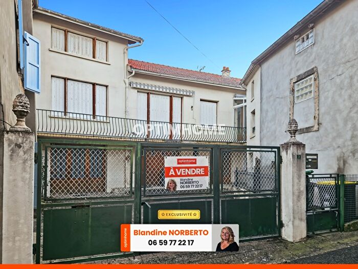 Maison à vendre - Vertaizon - 7 pièces - 5 chambres