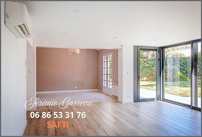 Maison à vendre - Saint-Sébastien-sur-Loire, Bords de Loire - 6 pièces - 4 chambres