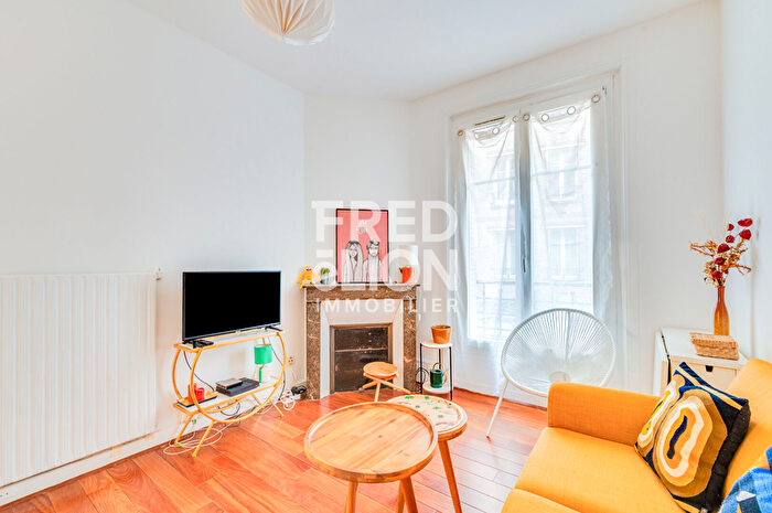 Appartement 1 pièce à Paris 15ème, Violet, Commerce, à vendre