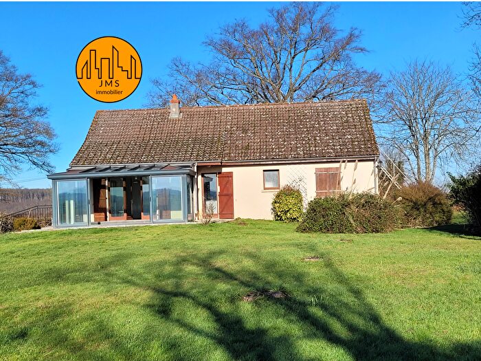 Maison à vendre - Noyant-dAllier - 5 pièces - 4 chambres