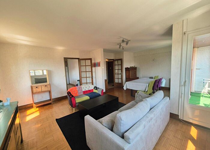 Appartement 6 pièces à Angers, Roseraie, à louer