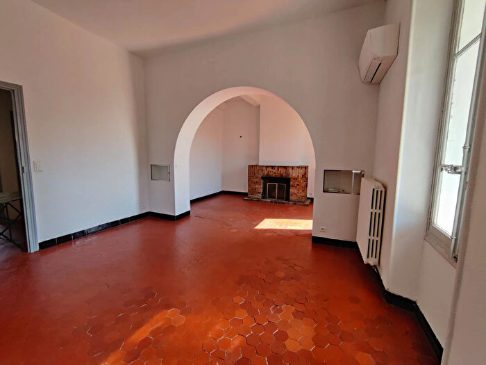 Appartement à louer - Cavaillon, Centre-ville - 4 pièces - 3 chambres