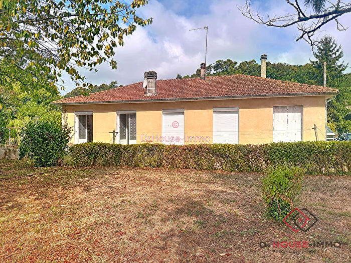 Maison à vendre - Douzillac - 4 pièces - 3 chambres