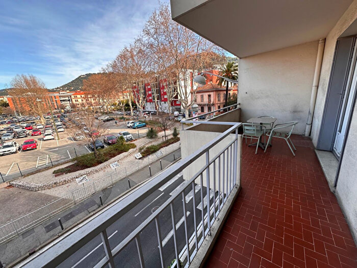 Appartement à vendre - Nice, Saint-Roch - 2 pièces - 1 chambre