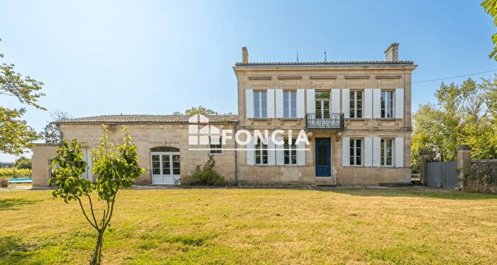 Maison à vendre - Ambès - 8 pièces - 6 chambres