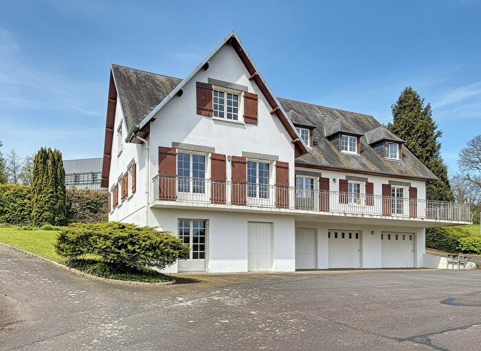 Maison 10 pièces à Coutances, à vendre