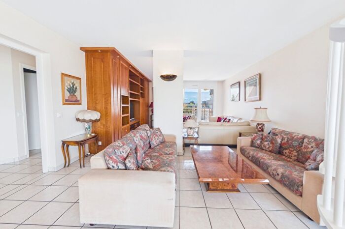 Ambilly : Appartement 4 pièces à vendre