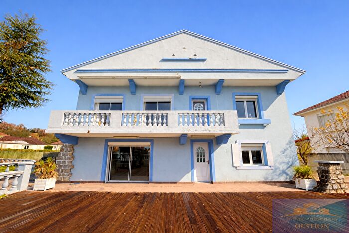 Maison à vendre - Lourdes, Lanne Darré, Biscaye, La Bastide, Bégarie, Villa Bellevue - 7 pièces - 5 chambres