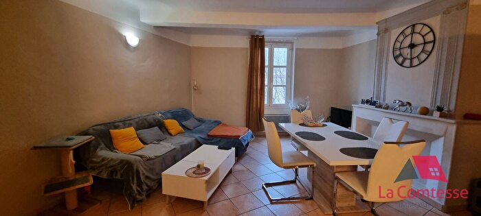 Appartement à louer - Lambesc - 3 pièces - 2 chambres