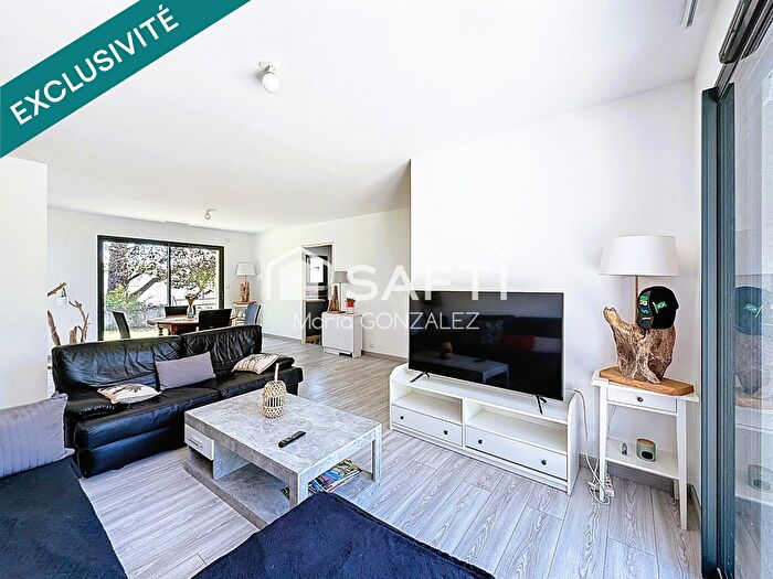 Maison à vendre - Truyes - 4 pièces - 3 chambres