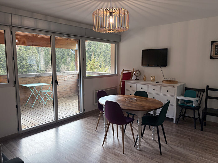 Appartement à vendre - Laveissière - 2 pièces - 1 chambre