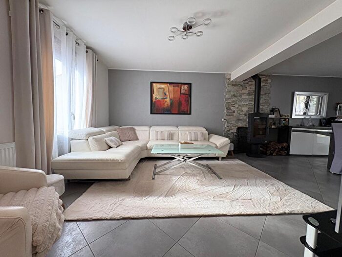 Saint-Sébastien-sur-Loire, Est : Maison 7 pièces à vendre