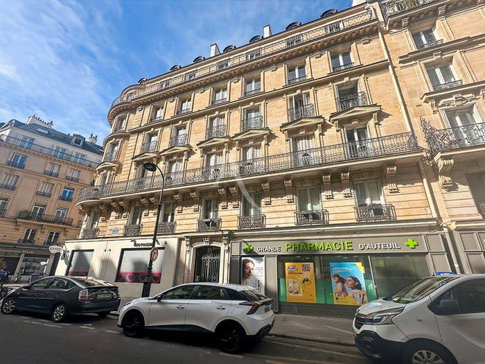 Appartement 5 pièces à louer à Auteuil Nord, Paris 16ème arrondissement