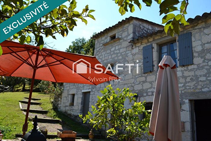 Maison à vendre - Vazerac - 8 pièces - 4 chambres