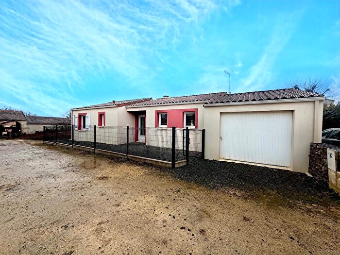 Maison à louer - La Crèche - 5 pièces - 3 chambres