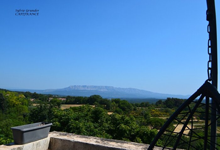 Appartement à vendre - Saint-Savournin - 3 pièces - 2 chambres