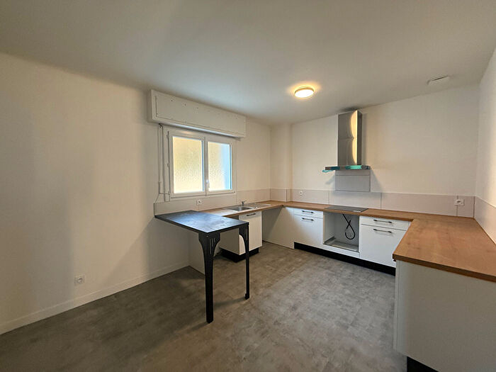 Appartement à louer - Hendaye, Plage, Sopite, Aguerria, Corniche - 4 pièces - 3 chambres