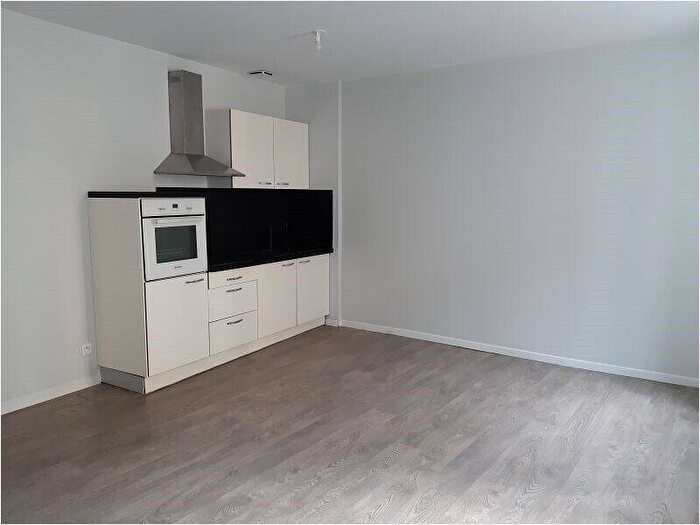 Appartement à louer - Brésis-Prés Rasclaux, Alès - 2 pièces - 1 chambre