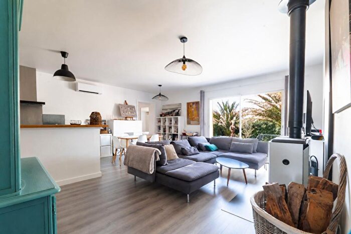 Maison 6 pièces à vendre - Sainte-Marie-de-Gosse
