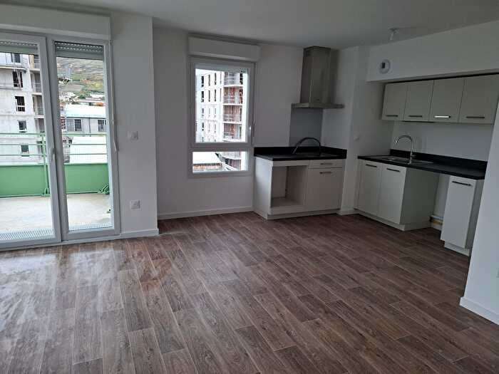 Appartement à louer - Clermont-Ferrand, Chanteranne, La Glacière - 2 pièces - 1 chambre