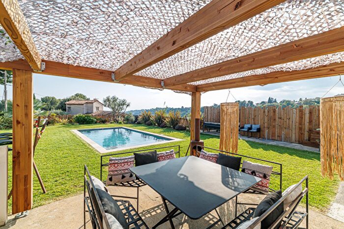 Maison à vendre - Colomars - 5 pièces - 4 chambres